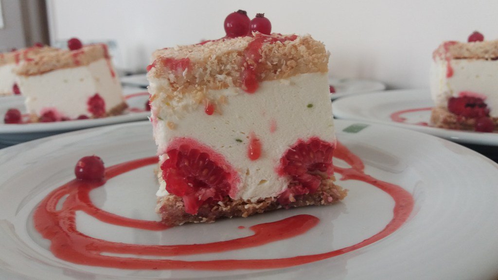 Dacquoise de lima y coco